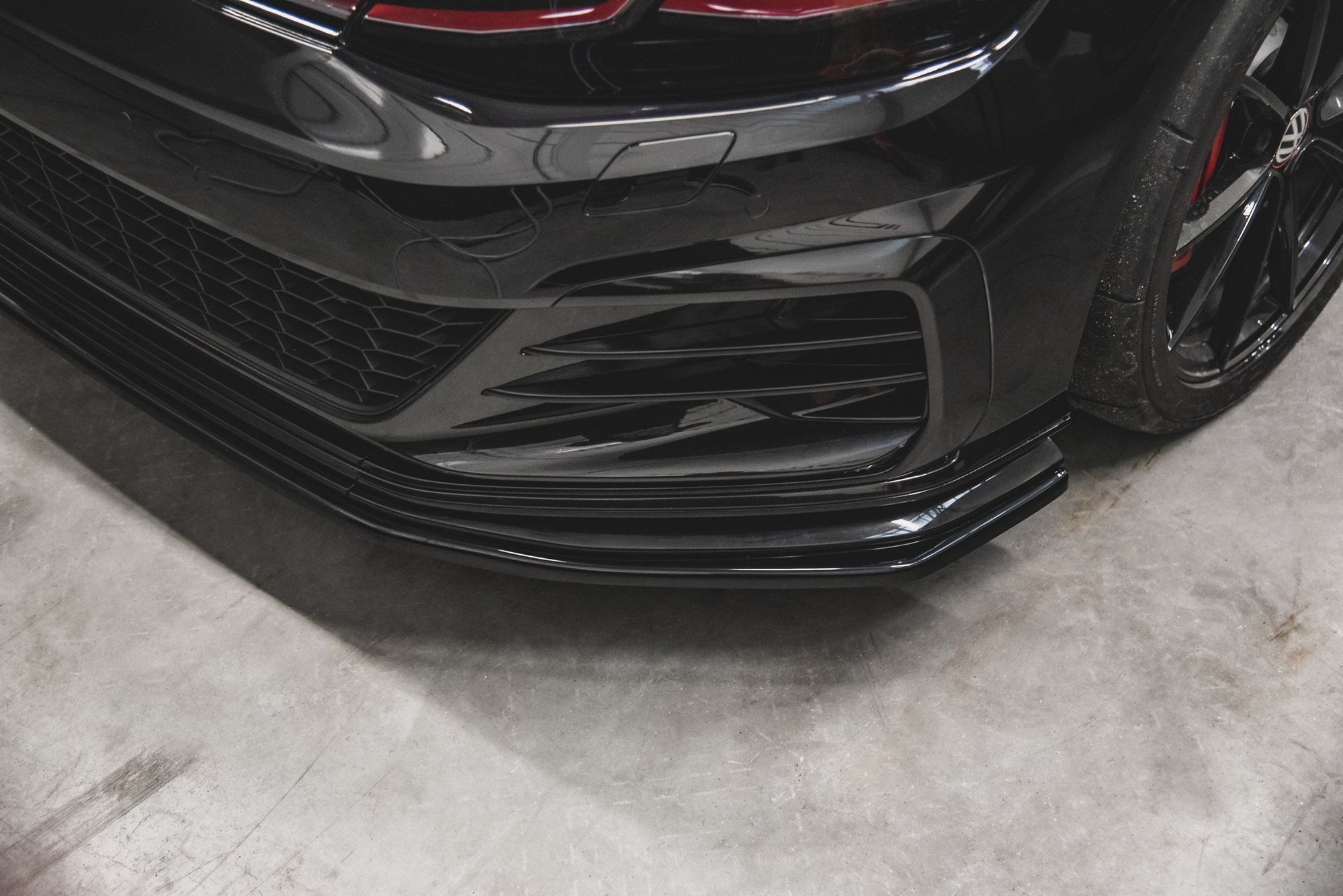 A-Zperformance | Maxton D Front Splitter VW Golf 7 GTI TCR Karbon look